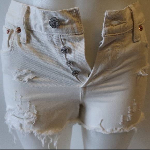 Levi's | Shorts | Levis Wht Distressed Cut Off Button Fly Shorts 26 ...
